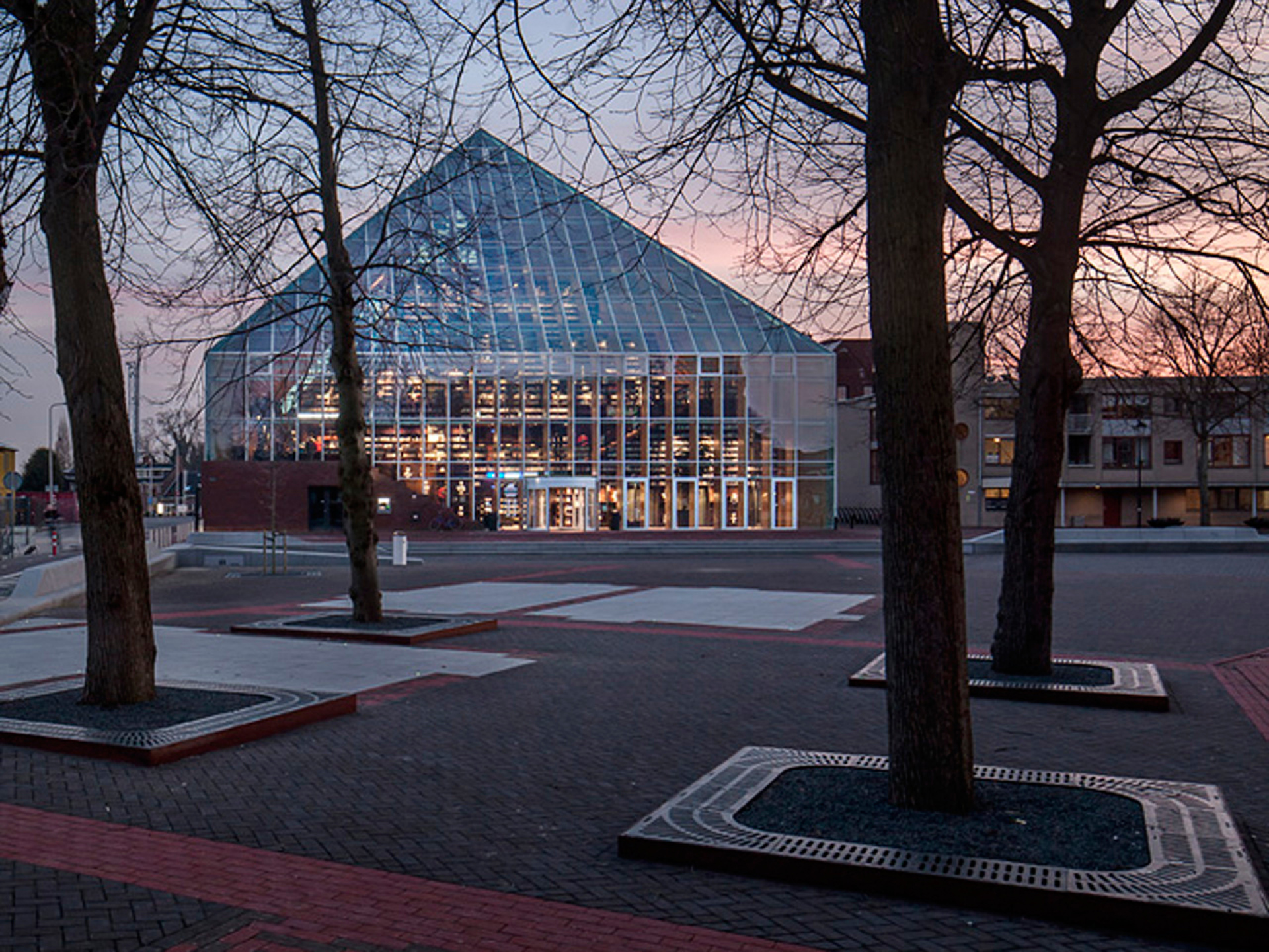 MVRDV - Book Mountain