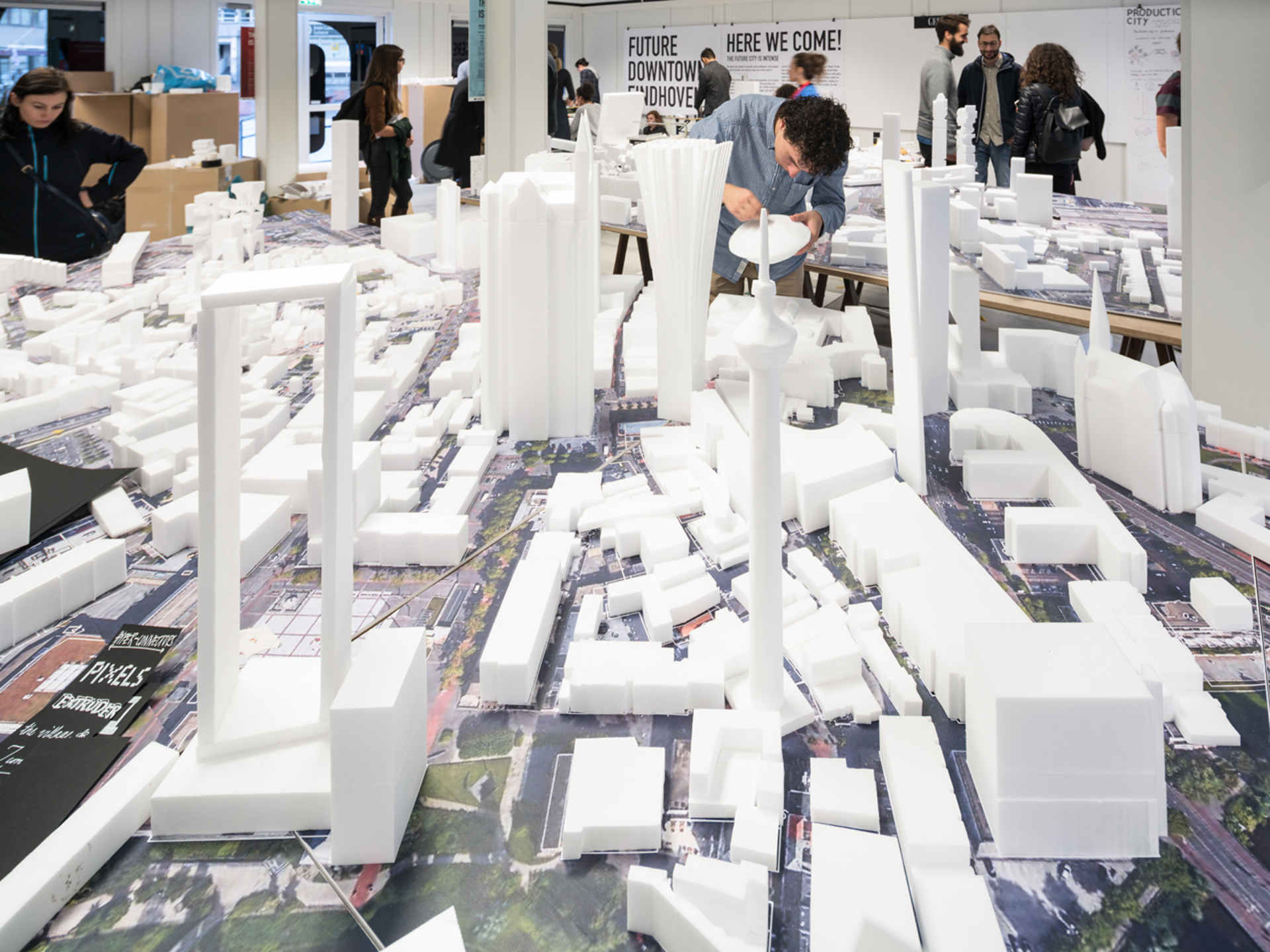 MVRDV - Dutch Design Week: The Future City is Wonderful