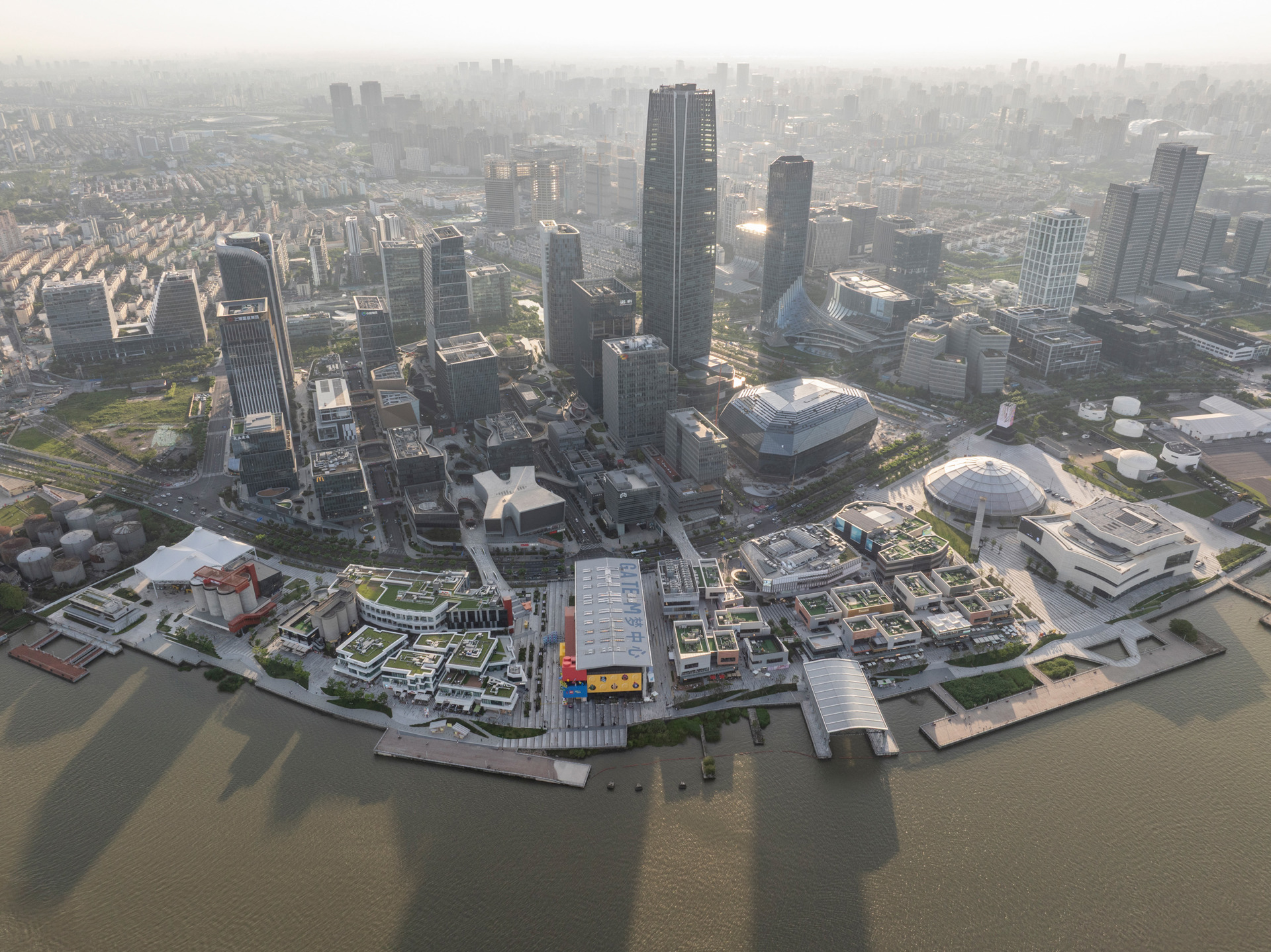 MVRDV - GATE M West Bund Dream Center