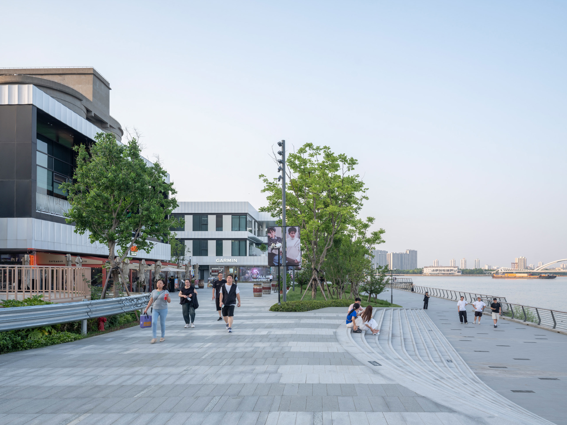 MVRDV - GATE M West Bund Dream Center