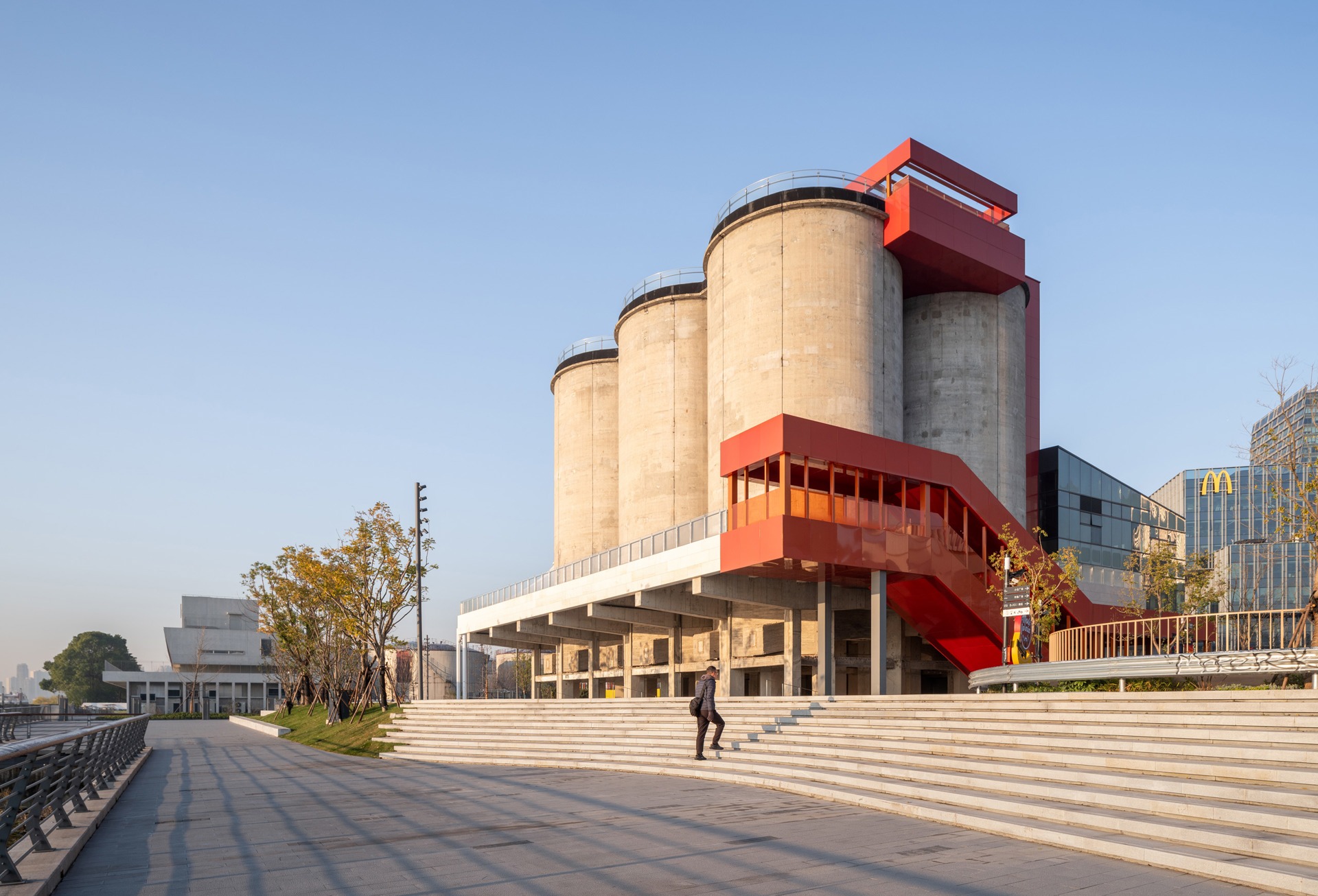 MVRDV - GATE M West Bund Dream Center