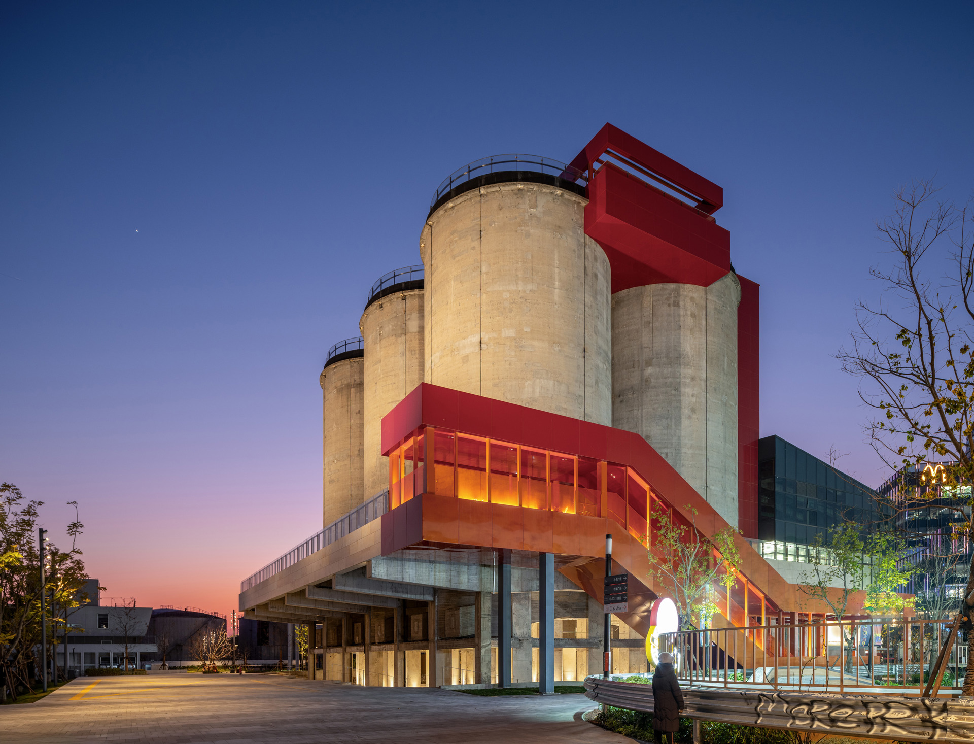 MVRDV - GATE M West Bund Dream Center