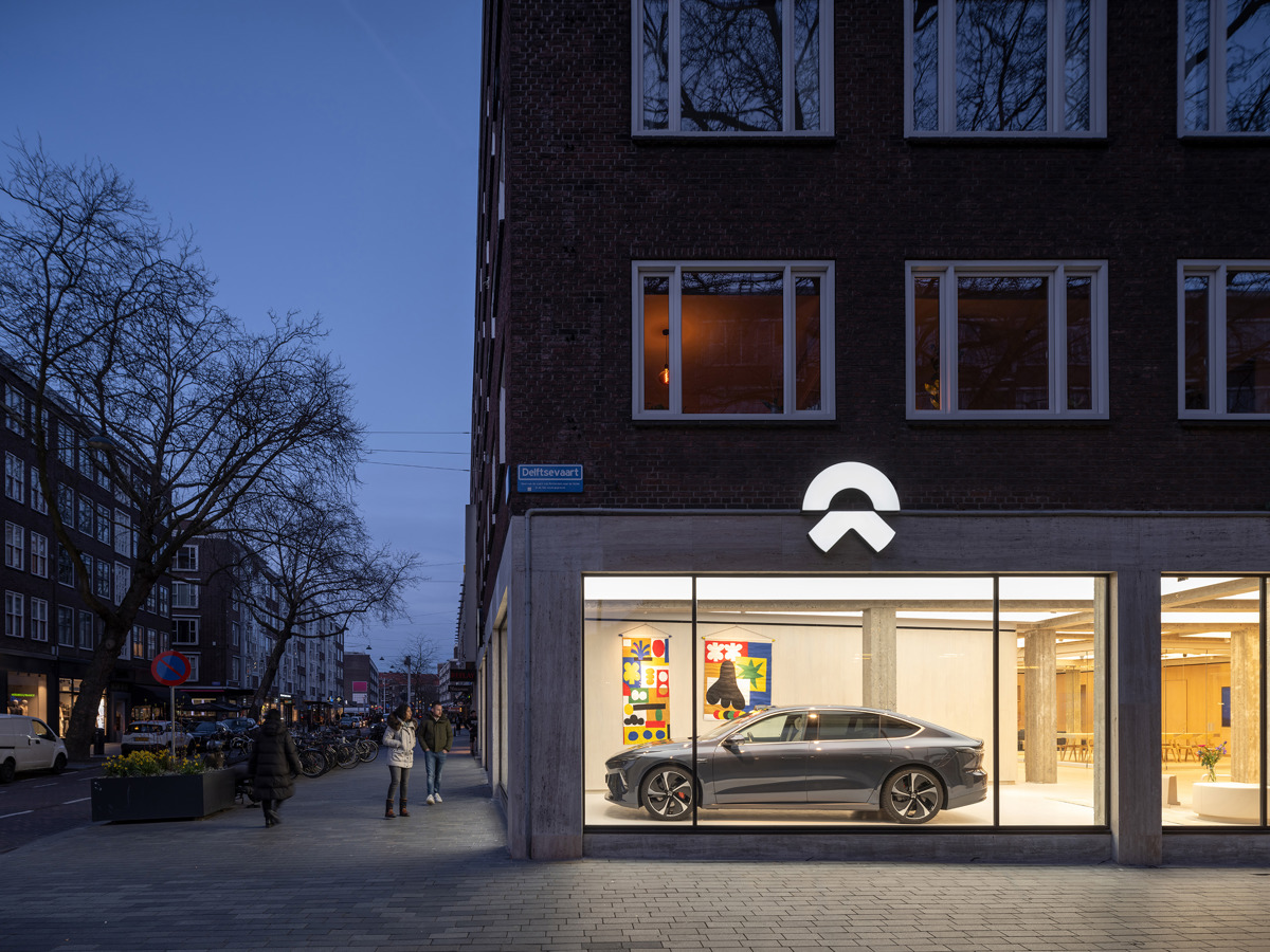 MVRDV - NIO House Rotterdam