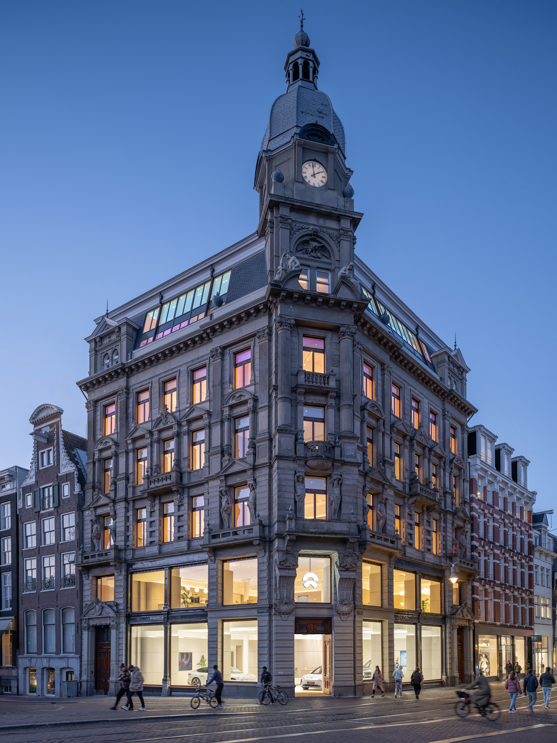 MVRDV - NIO House Amsterdam